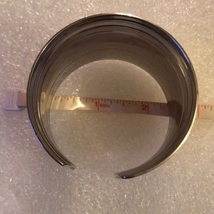 Lia Sophia | Jewelry | Lia Sophia Cuff | Poshmark